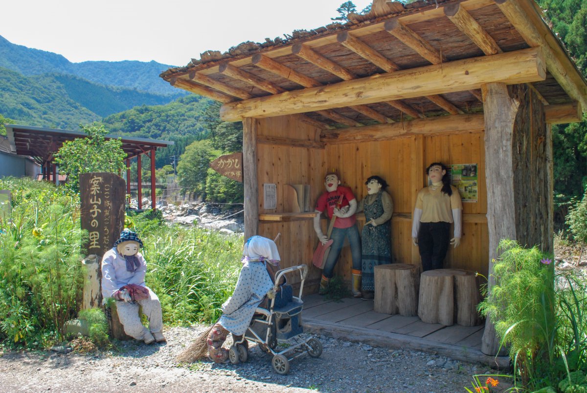 Great hidden gems in Shikoku that are worth a visit: Nagoro, the scarecrow village, architecture ...